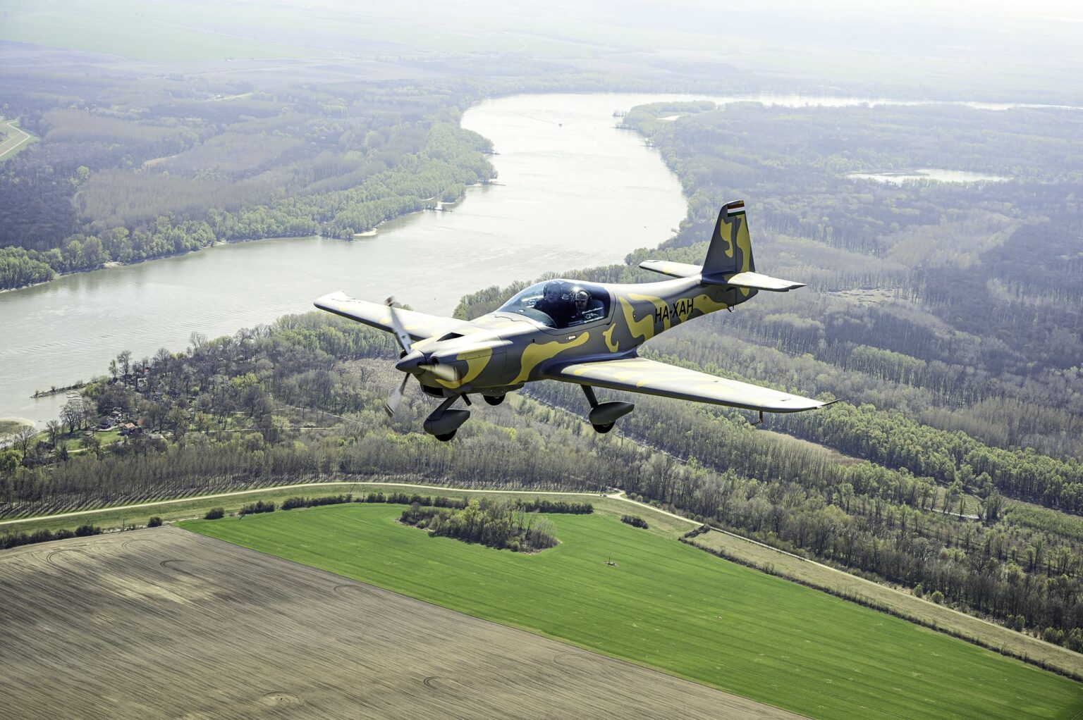 Gallery - Magnus Aircraft
